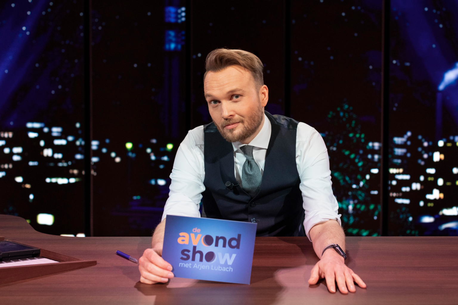 De Avondshow met Arjen Lubach: koop nu tickets! - Media Park Hilversum ...